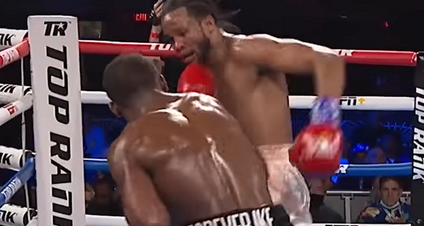 Ovo je jedan od najboljih nokauta godine! Sve je tehnički savršeno ...