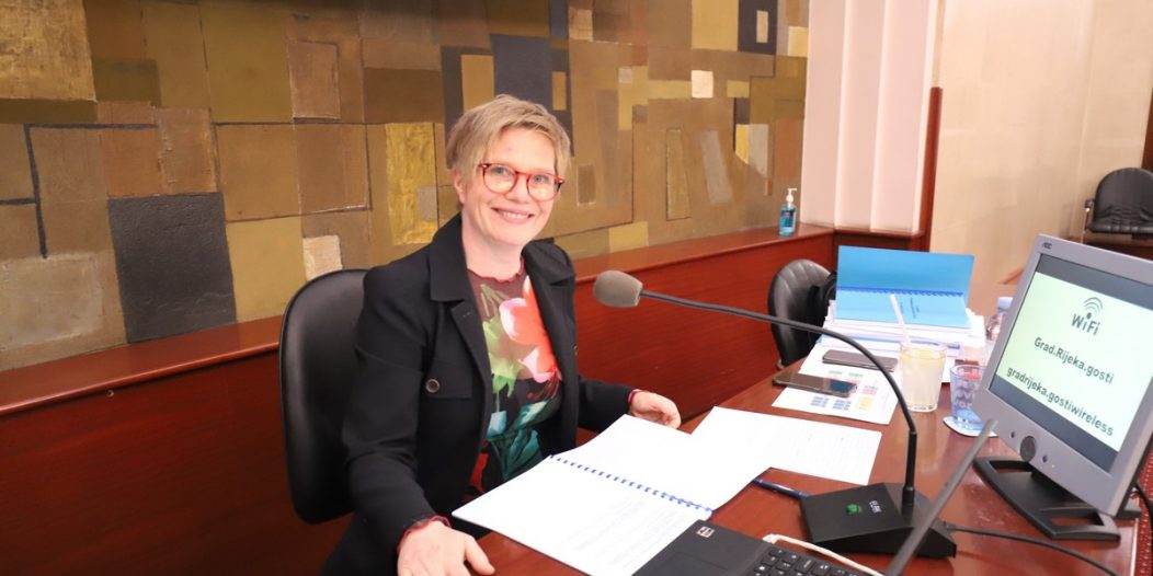Ana Trošelj (PGS) na Aktualnom satu sjednice GV-a: 'Kad će garaža na ...