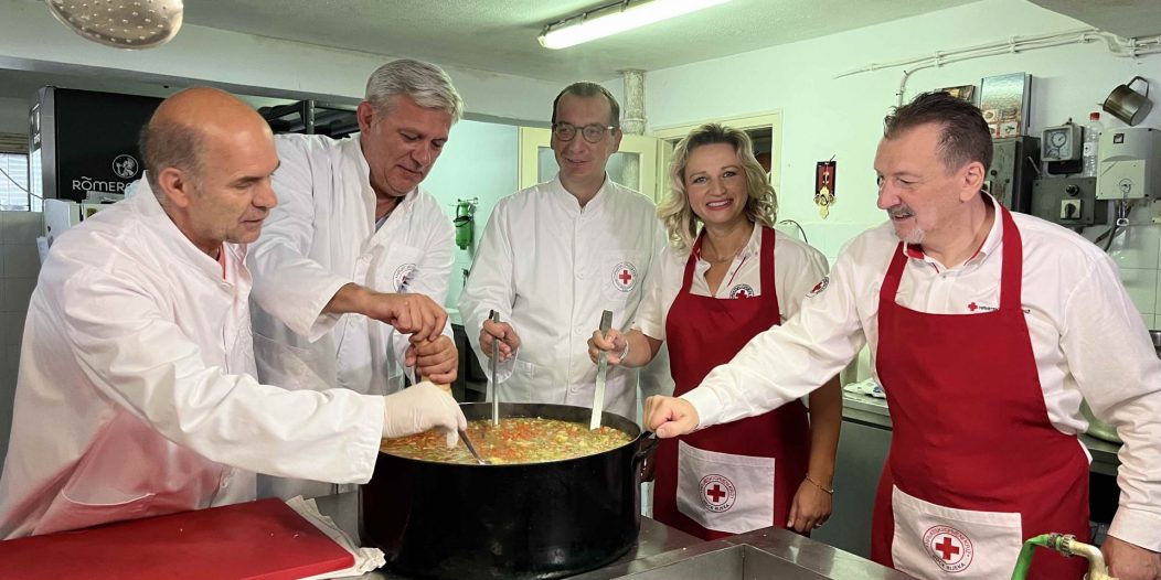 Pogledajte video: Što su to i za koga kuhali Ferlin, Krmpotić i ...