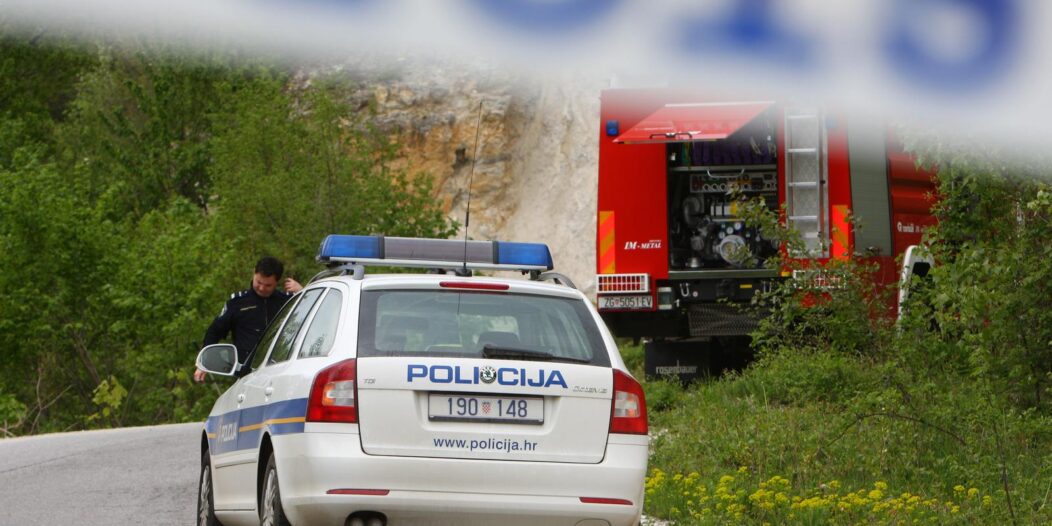 Užas! Vozačica (83) jutros kod Brseča Fiestom sletjela u provaliju | Riportal