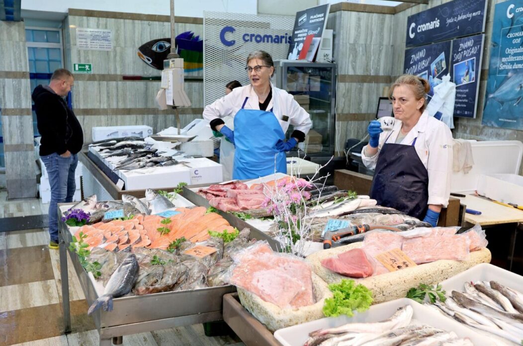 'Najbrže odu najjeftinije ribe'. Građani nezadovoljni cijenama: 'Oslića ...