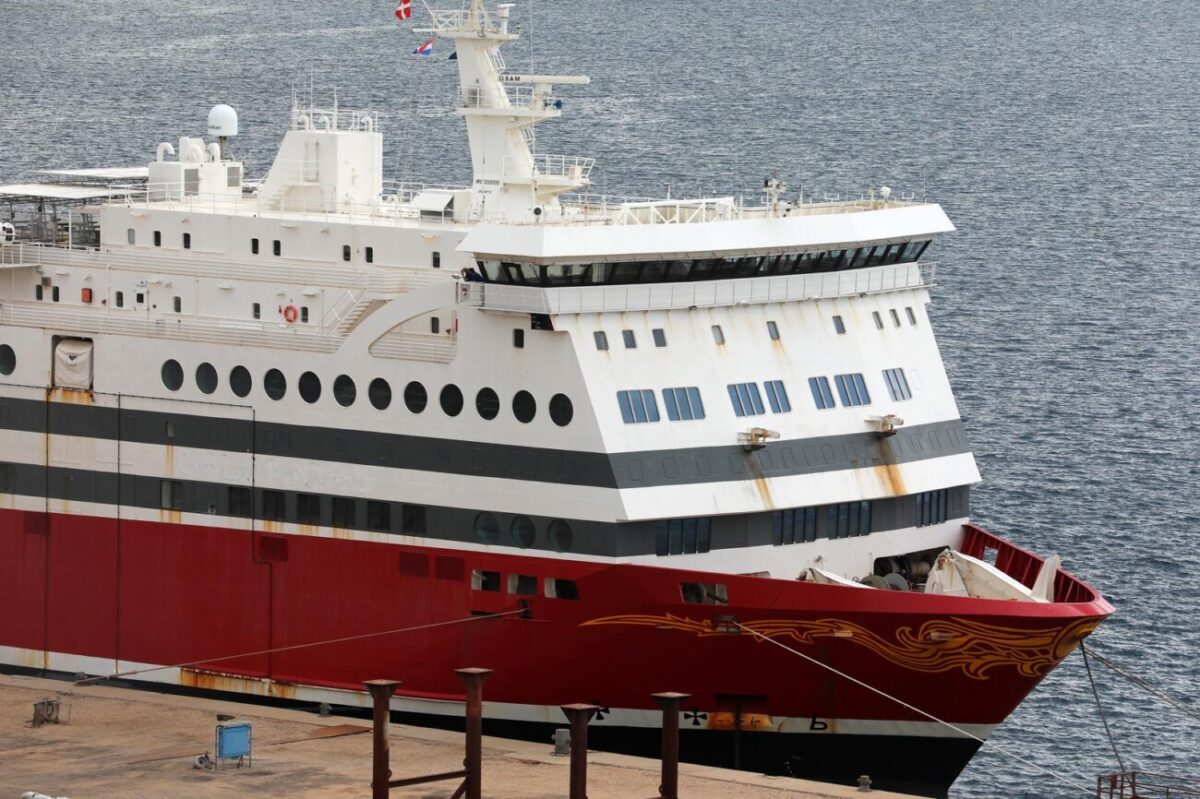 Pogledajte kako izgleda! Najveći brod u povijesti Jadrolinije uplovio u ...