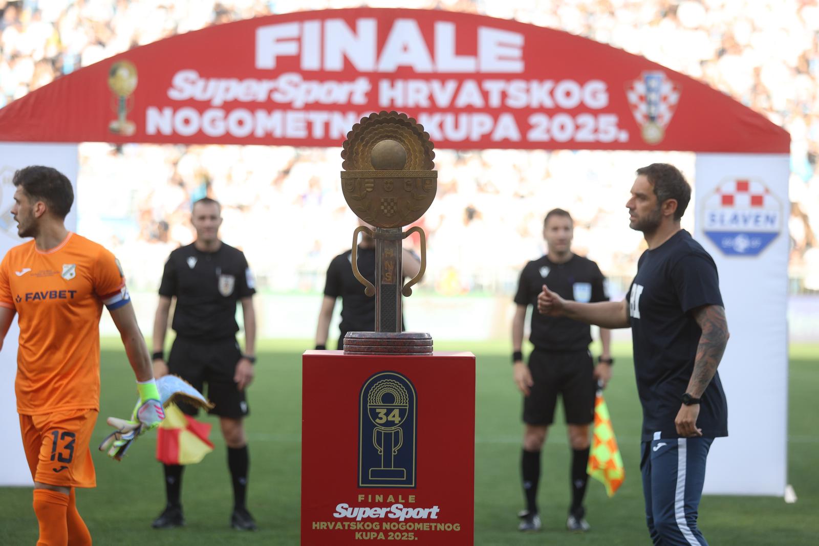 Rijeka osvojila dvostruku krunu! Djouahra eurogolom donio Bijelima Kup Hrvatske! Još jedna luda ...